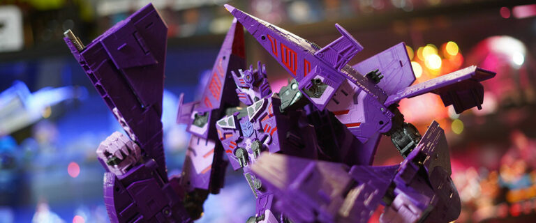 Unboxing Hasbro's Transformers Legacy: Evolution Titan Class Decepticon Nemesis | Geek Culture