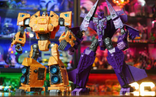 Unboxing Hasbro's Transformers Legacy: Evolution Titan Class Decepticon ...