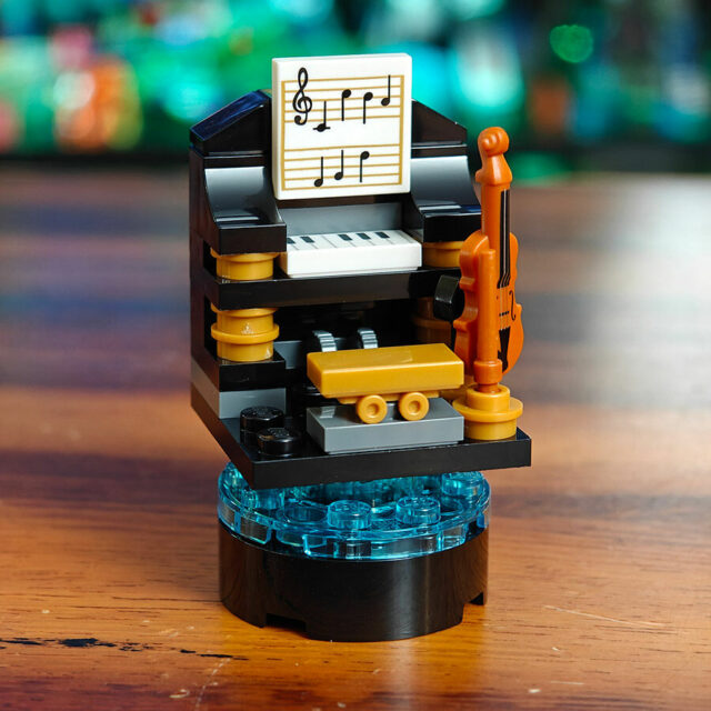 Toys"R"Us Singapore Rolls Out Exclusive LEGO Mini Hobby Series ...