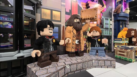 Geek's Guide to Toy And Comic Shopping In London 2024 | Geek Culture