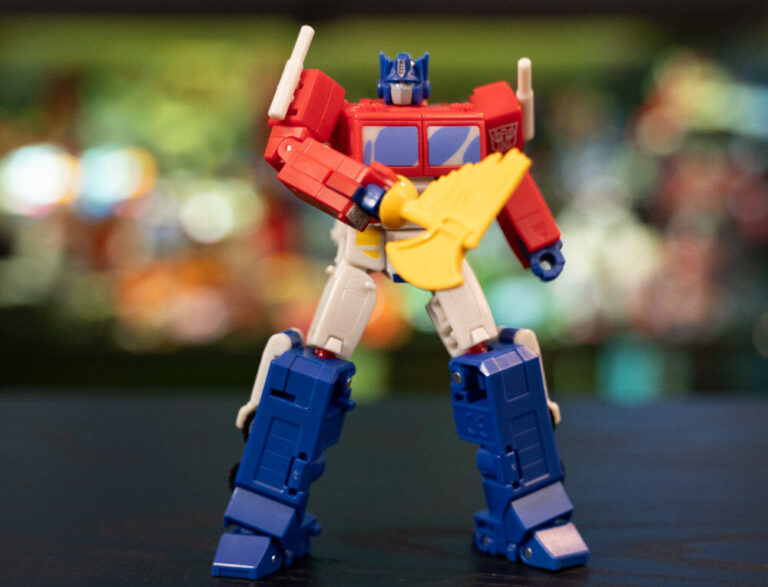 Hasbro's Transformers Studio Series Constructicon Combiners: Start Your ...