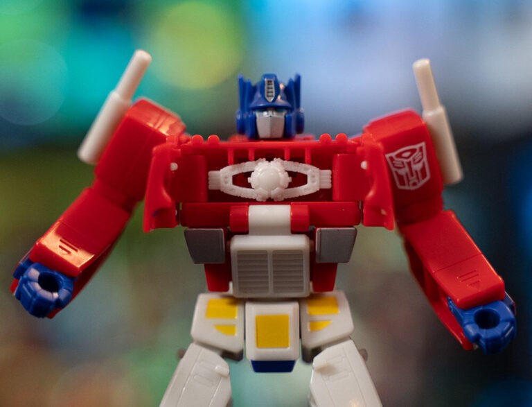 Hasbro's Transformers Studio Series Constructicon Combiners: Start Your ...