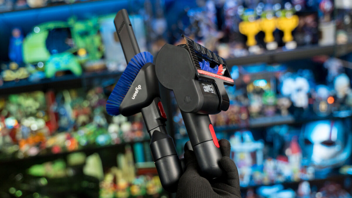 Dyson PencilVac Fluffycones Cordless Vacuum – Review | Geek Culture
