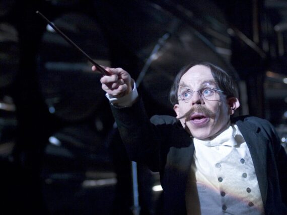 ‘Harry Potter' TV Series Sets Warwick Davis’ Return To Hogwarts As ...