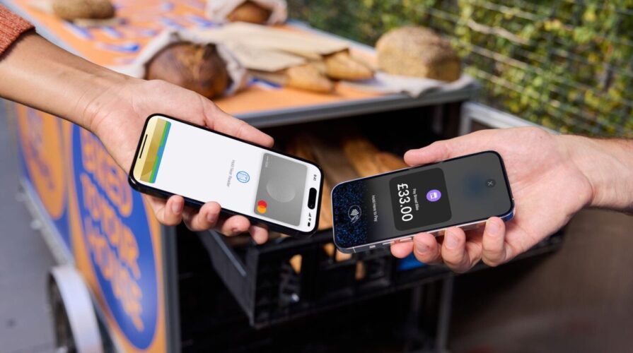 Apple's Tap To Pay On iPhone Arrives In Singapore | Geek Culture