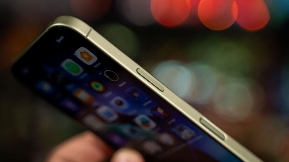 Apple iPhone 17 – Review | Geek Culture